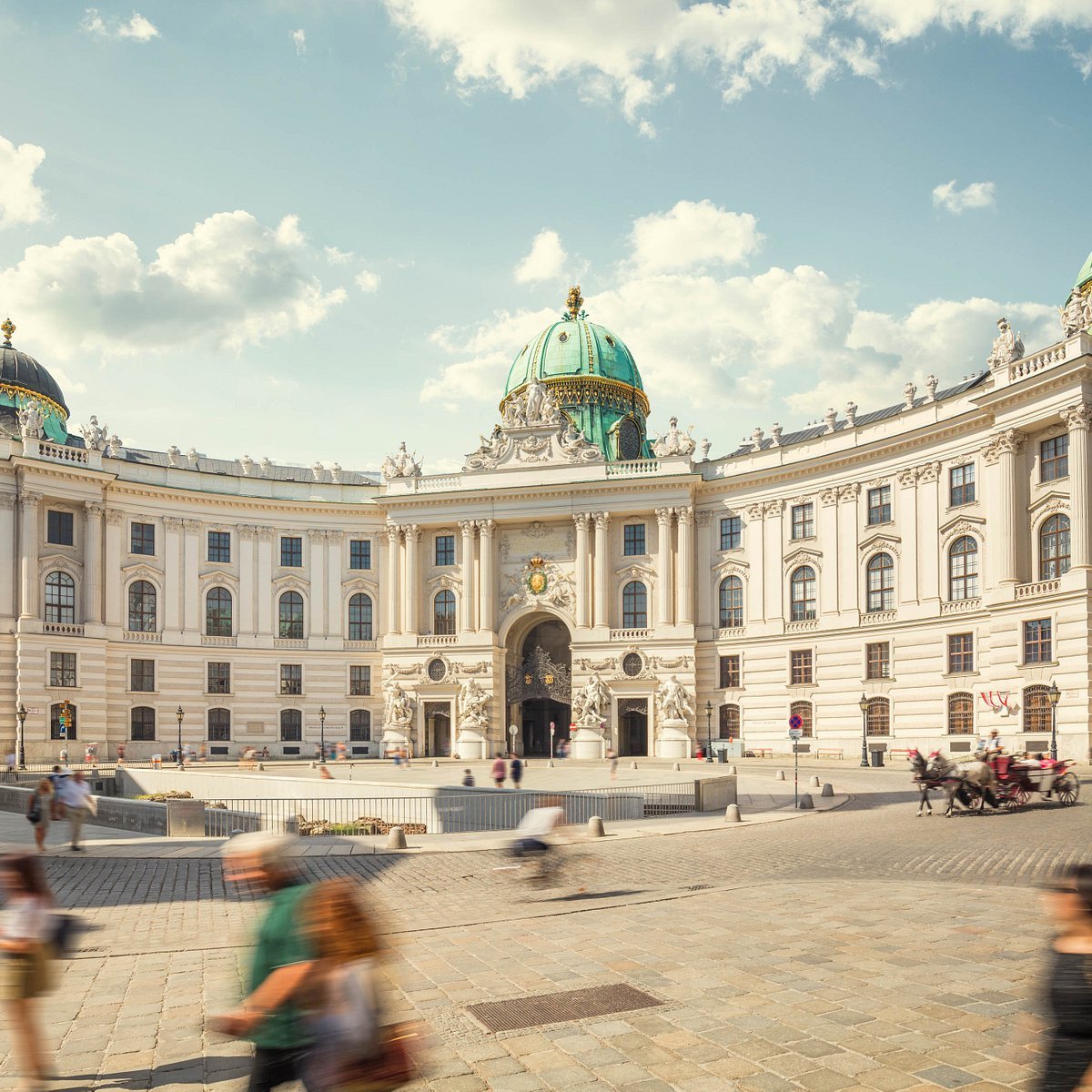Discovering Imperial Grandeur: A Tourist's Guide to Hofburg Palace ...
