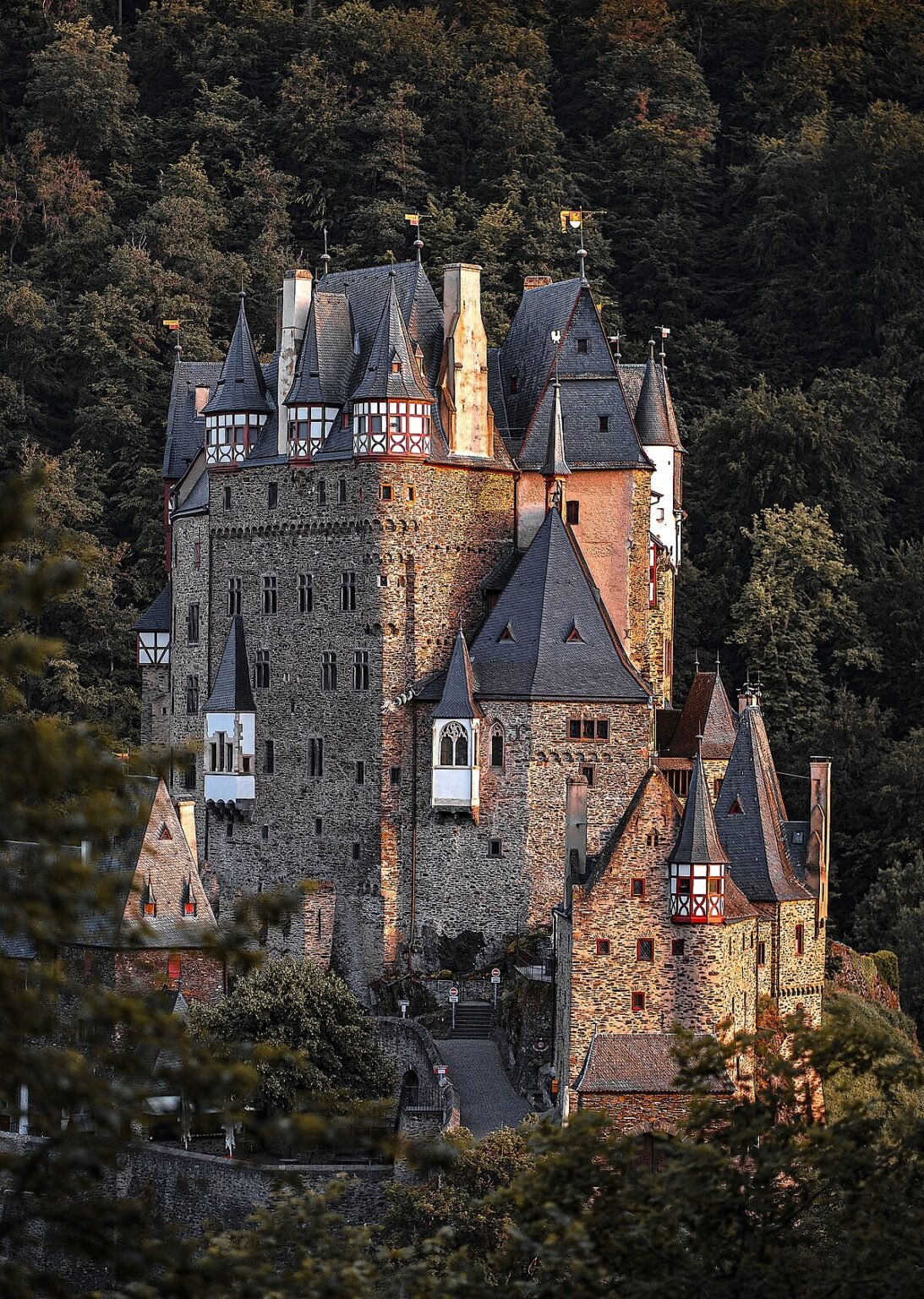 Exploring the Timeless Beauty of Eltz Castle (Burg Eltz) tourpassion.com